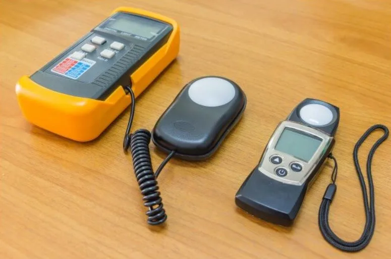 Apa Itu Lux Meter? Pengertian, Fungsi dan Cara Penggunanya - Bengkeltv.id