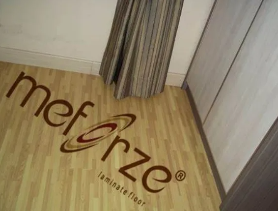 Rekomendasi Merk Lantai Vinyl Yang Tebaik Saat Ini - Bengkeltv.id